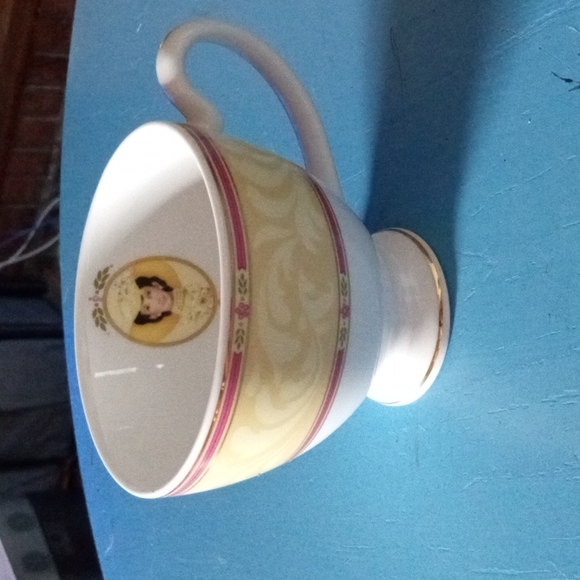 Avon | Dining | Avon 205 Honor Society Teacup | Poshmark